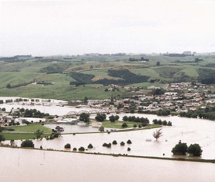 Natural hazards of the Clutha Delta